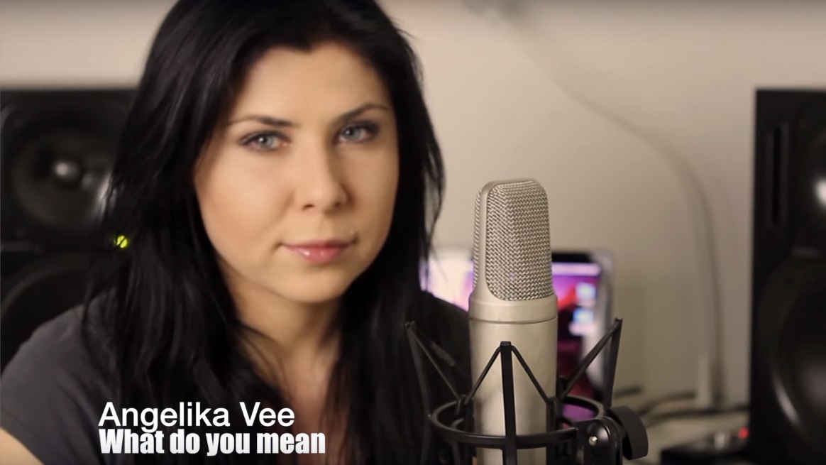 Angelika Vee semnează un cover cuceritor pentru o piesă marca Justin ...