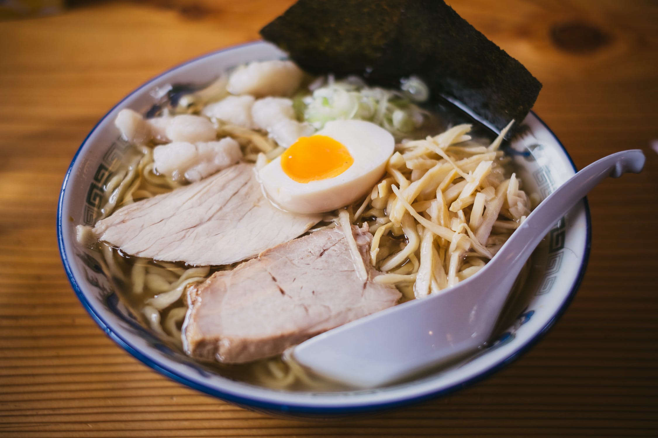 Supa ramen - un preparat japonez, perfect pentru prânz și cină - ea.md