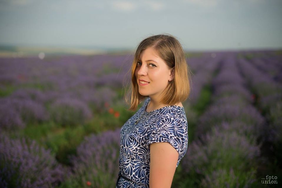 Pictura a ales-o pe ea! Cum poate acuarela să redea emoții și în ce ...