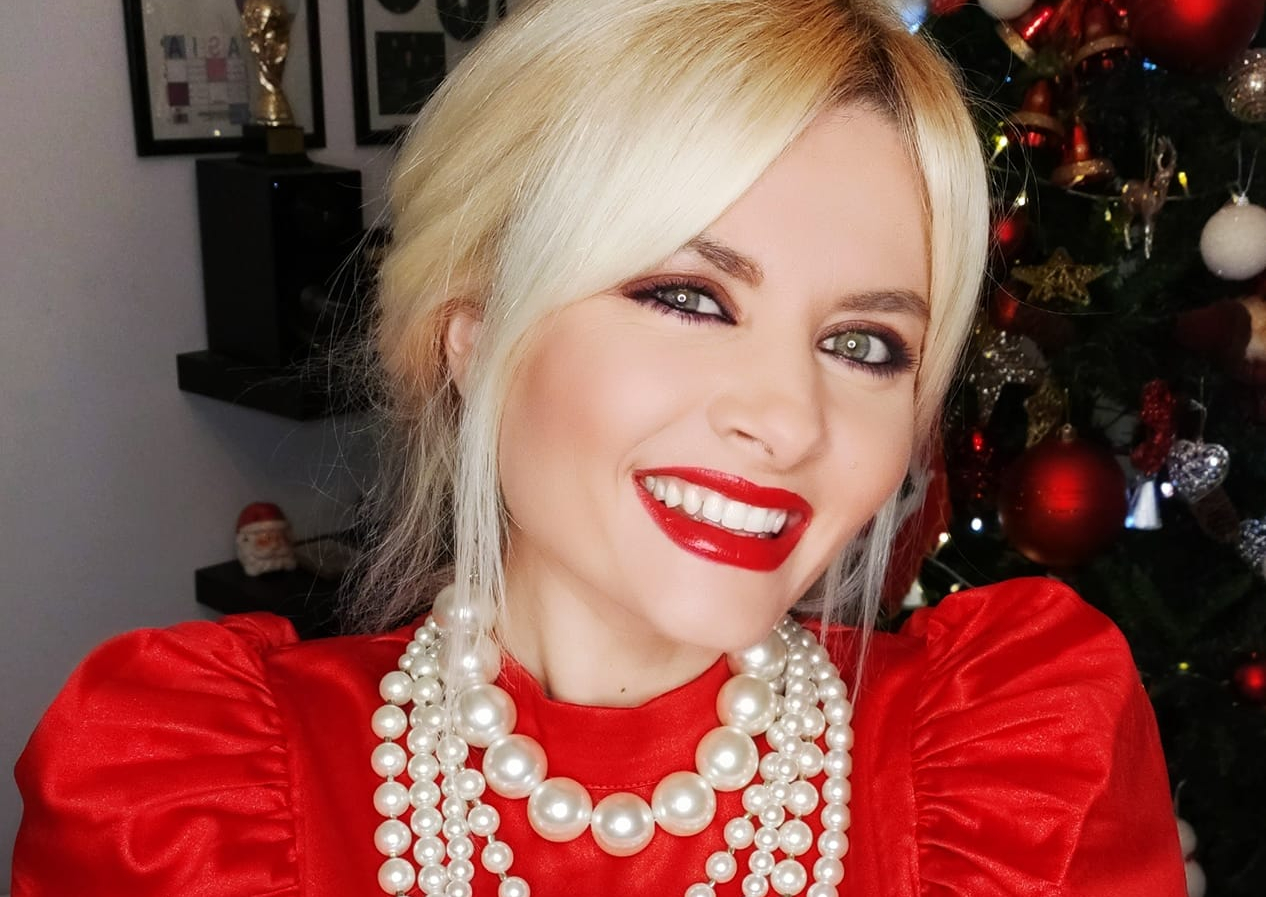 Ianna Novac, interpretare emoționantă pe una dintre scenele României ...