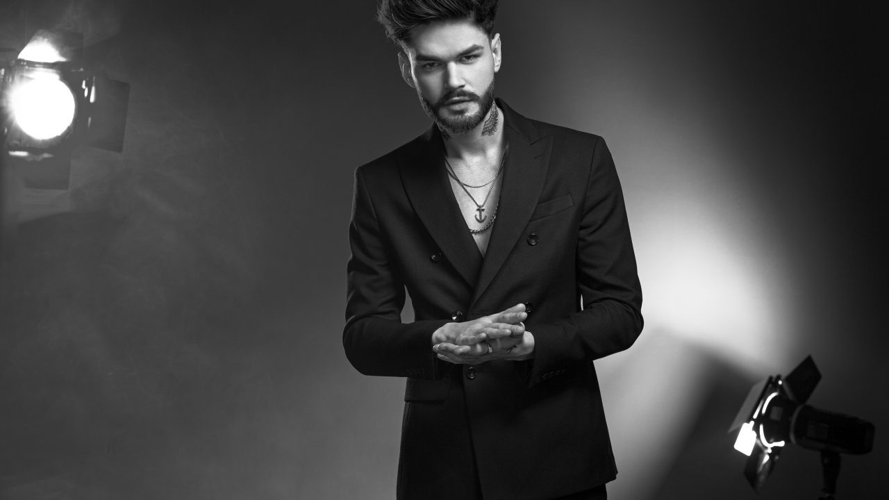 Edward Sanda, logodnicul Cleopatrei Stratan, a lansat un nou single ...