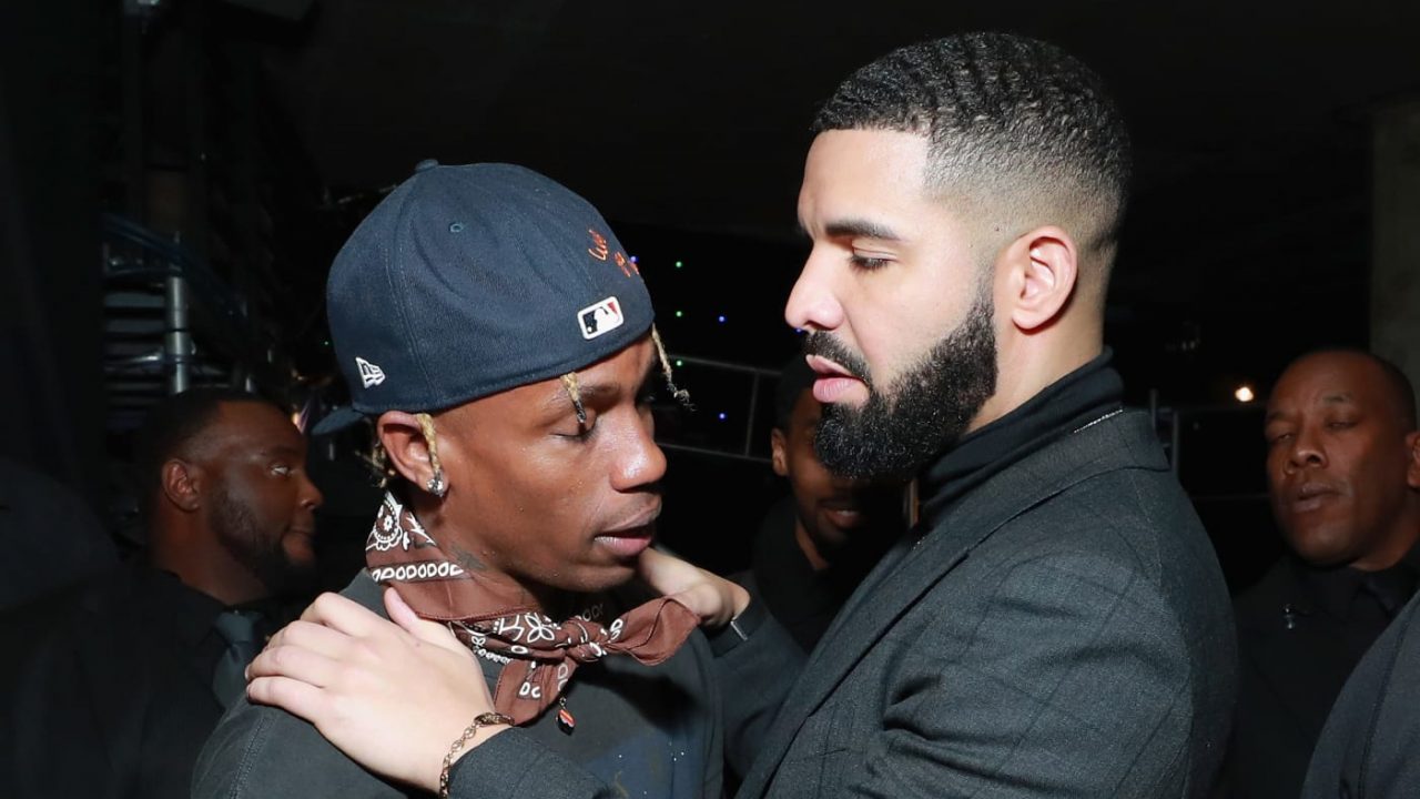 Travis Scott şi Drake, daţi în judecată după concertul susținut în ...