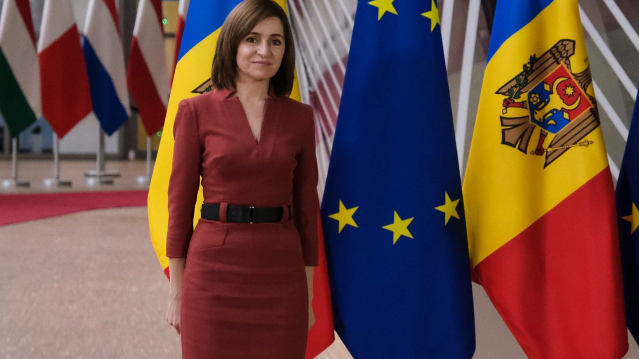Maia Sandu, surprinsă la o prezentare de modă (VIDEO) - ea.md