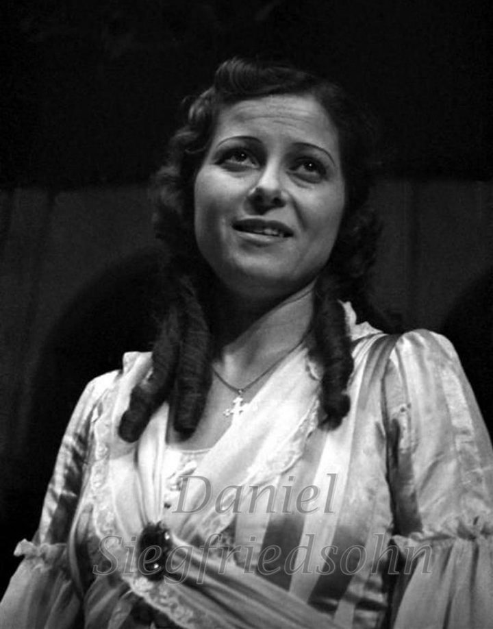 Marea soprană româncă Maria Cebotari: imagini rare ale vremii. Date ...