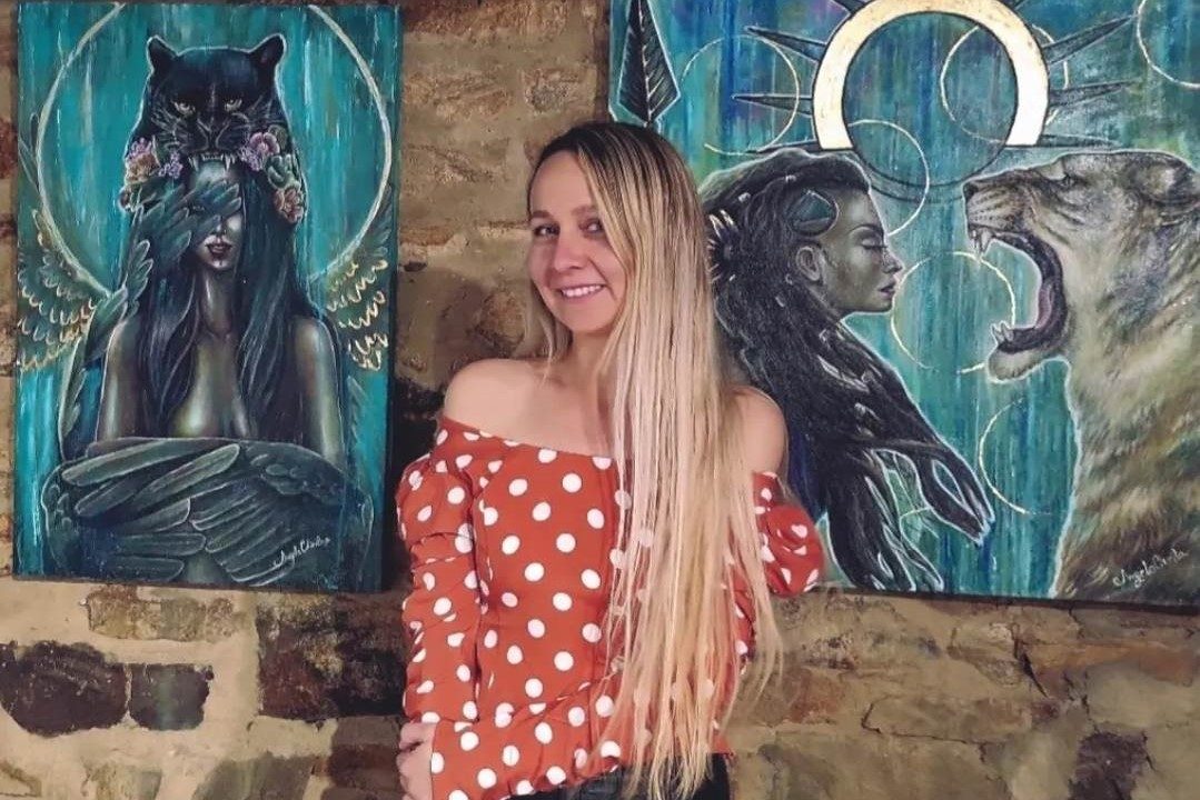 Angela Chirilă: Timpul unei picturi depinde de mărimea portretului ...