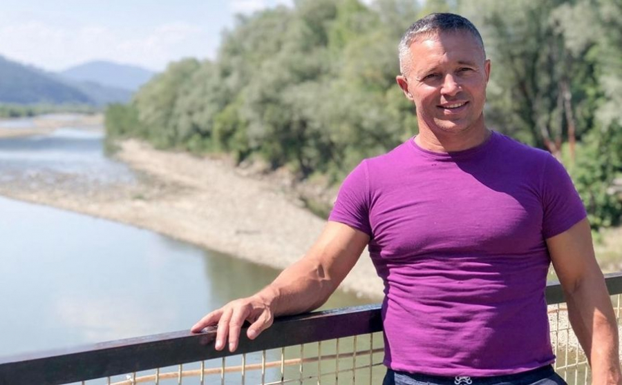 (Video/foto) Teodor Cârnaț în costum de baie „de patriot”! Vezi cum ...