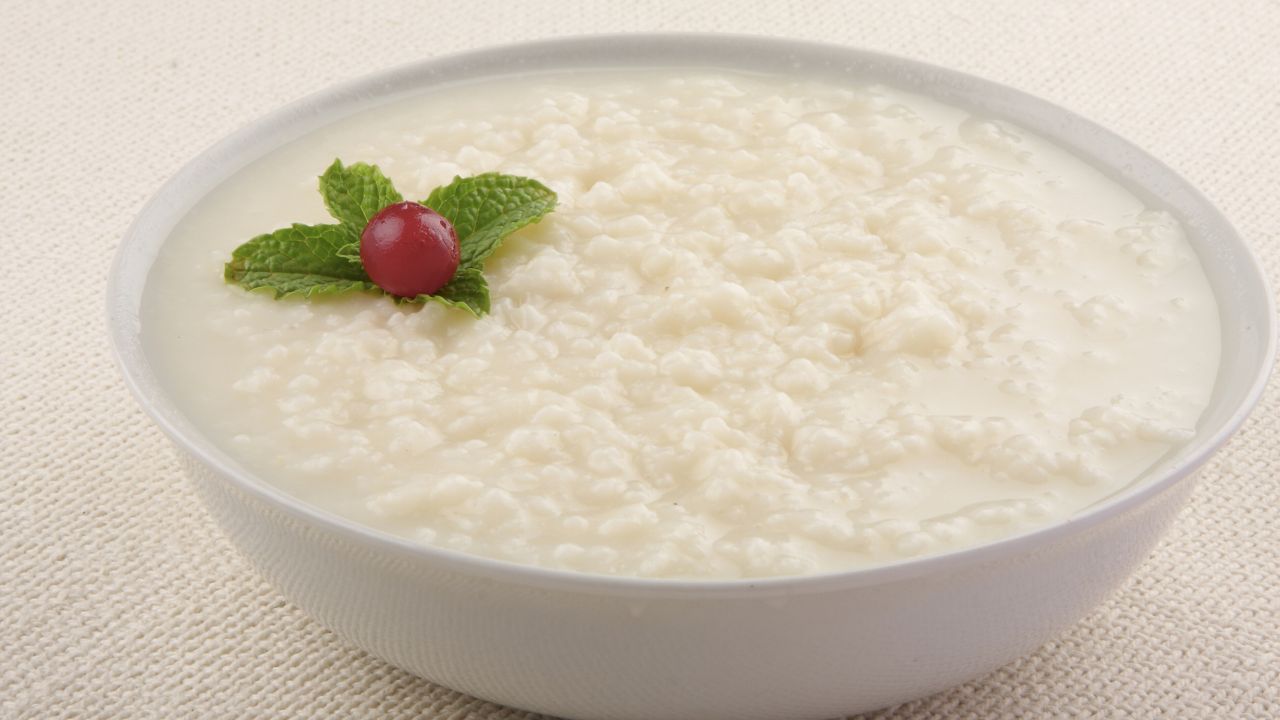 Orez cu lapte - cea mai delicioasă rețetă a copilăriei - ea.md
